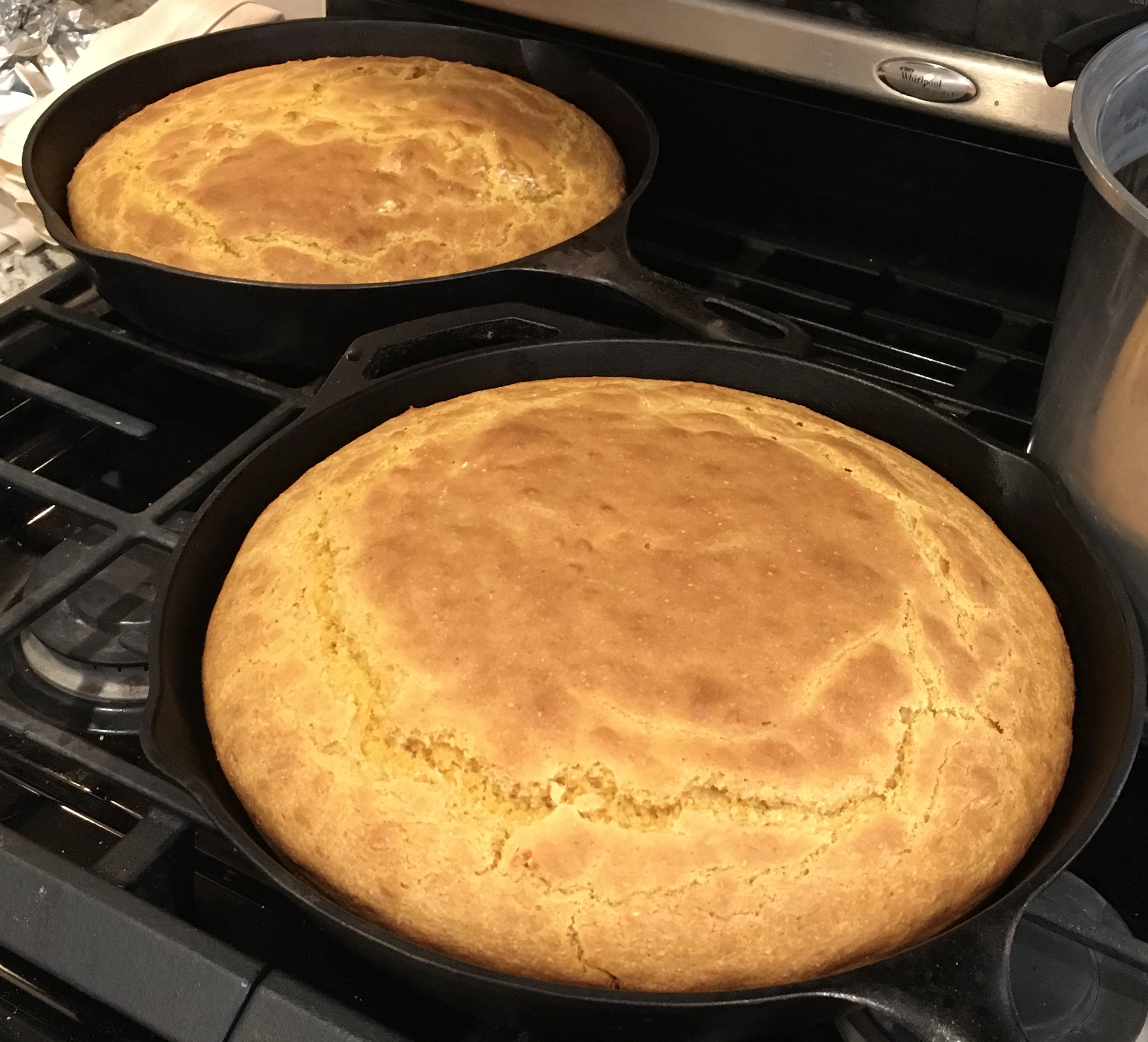Thanksgiving Cornbread | wellnessrounds